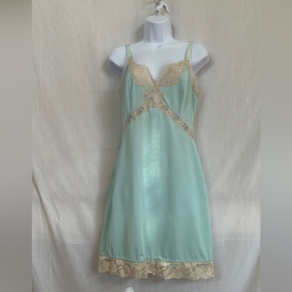 youth form | Intimates & Sleepwear | Youth Form Vintage Chemise | Poshmark